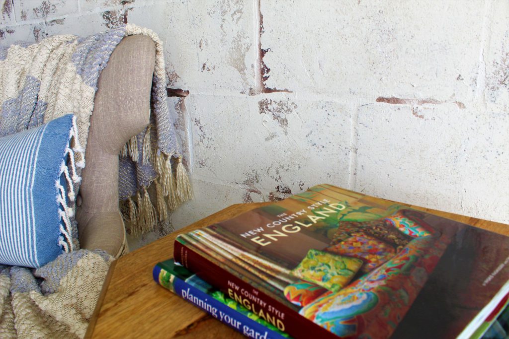 Cinder Block Wall Transformation – HOME DECOR, FURNITURE REDOS & DIY