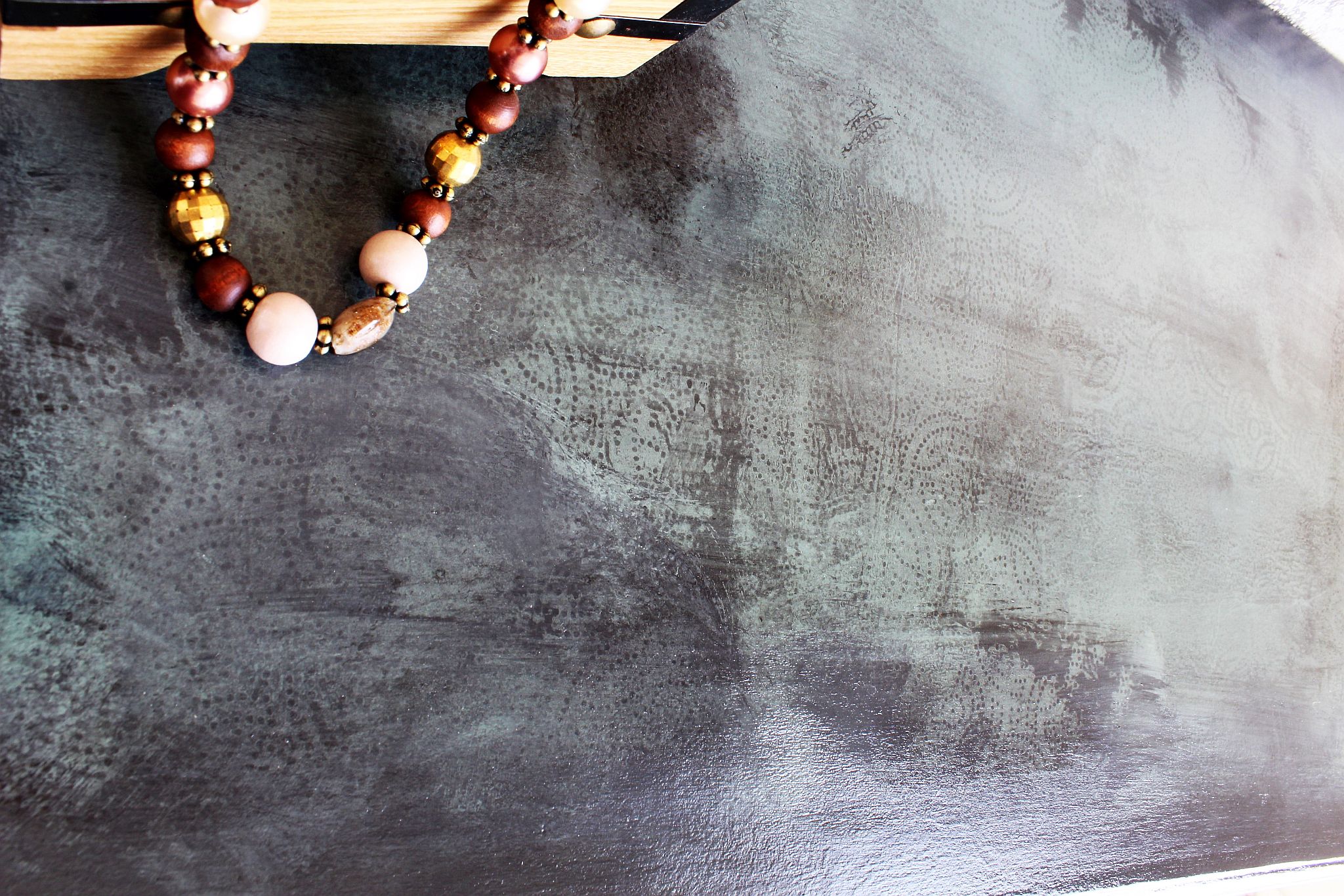 Paper Towel Effect-Vintage Table – Nooks In Bloom