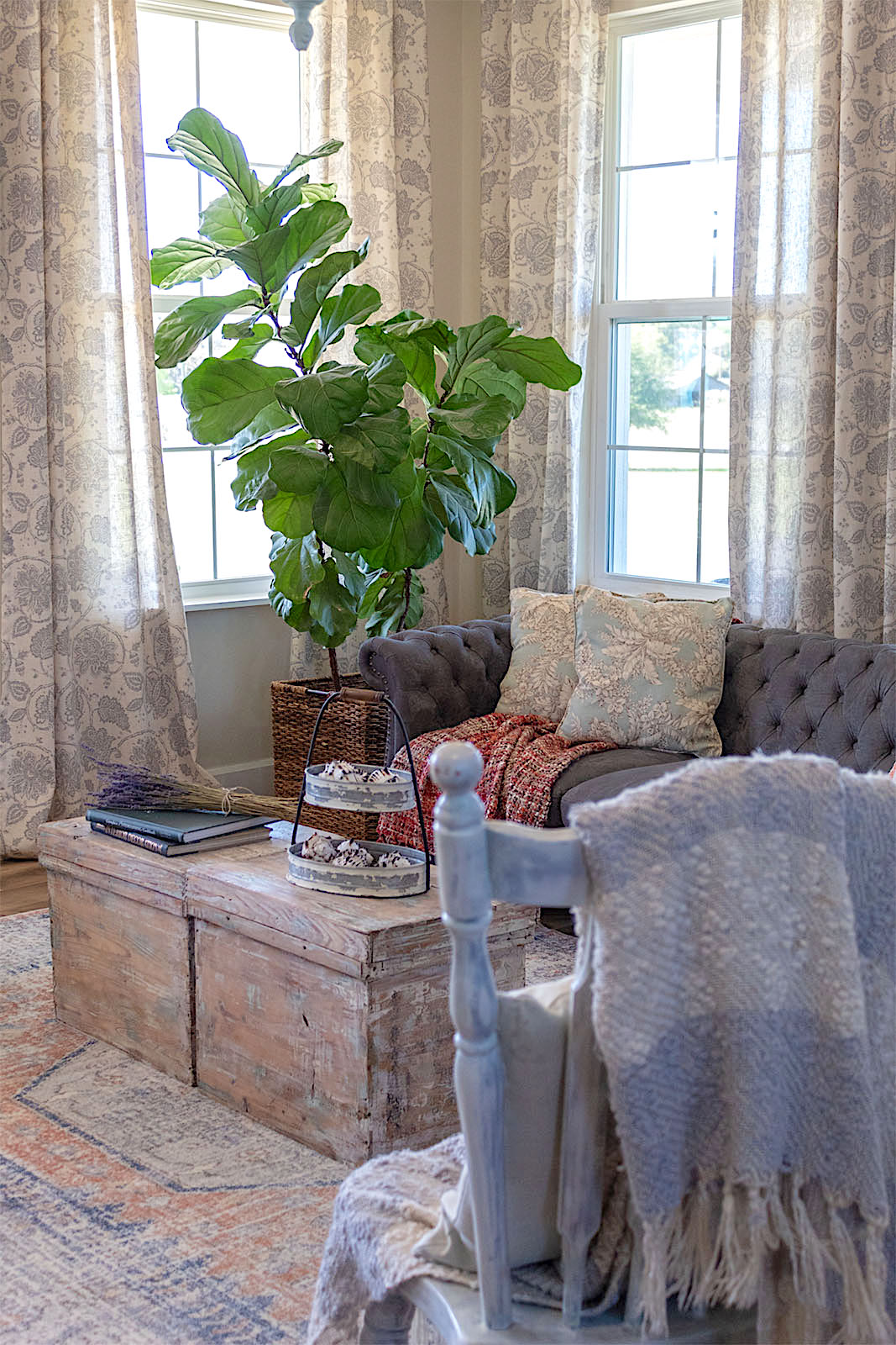 How To Stage Like A Pro – Nooks In Bloom