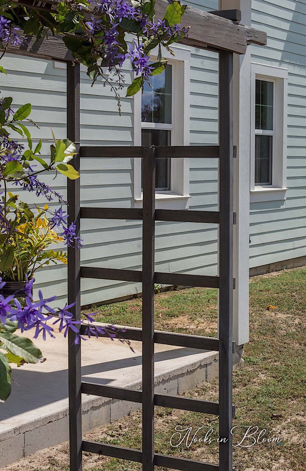 DIY Garden Arbor – Nooks In Bloom