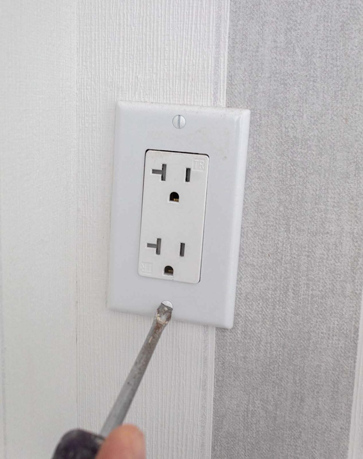 New Look Powder Room – Nooks In Bloom