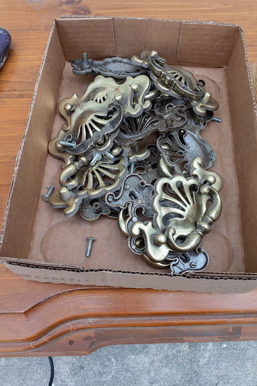 Classic, EASY Distressing Technique – Nooks In Bloom